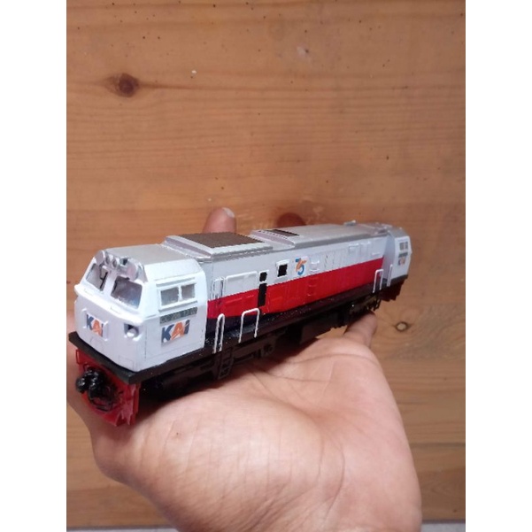 Jual miniatur lokomotif cc206 | Shopee Indonesia