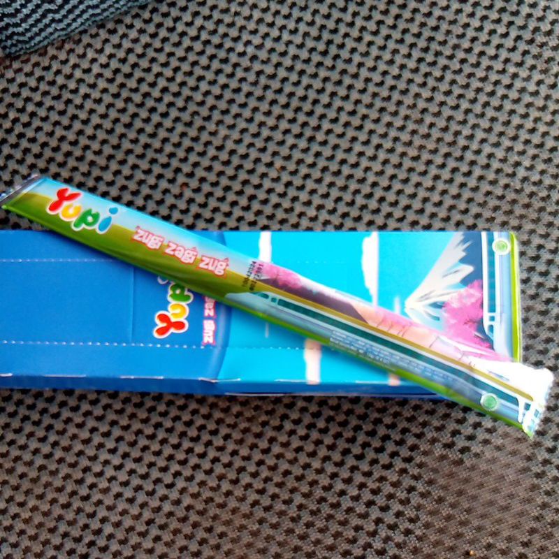 Jual Yupi Pizza / Aquarium / Love Burger / Krunchy Choco Pie / Sweet ...