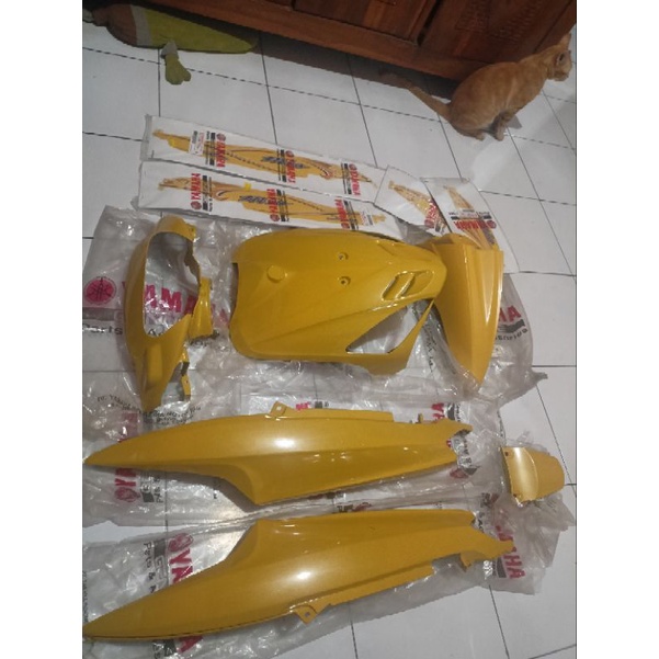 Jual cover body set full halus mio sporty kuning original 5tl | Shopee ...