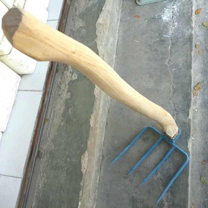 Jual Cangkul Pacul Garukan Garpu Sampah Got 20Cm Terpasang Gagang Siap ...