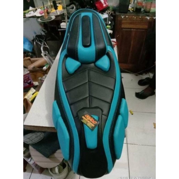 Jual Kulit Jok Motor Mbtech Custom Pcx 150/160 Model Retro/Predator ...