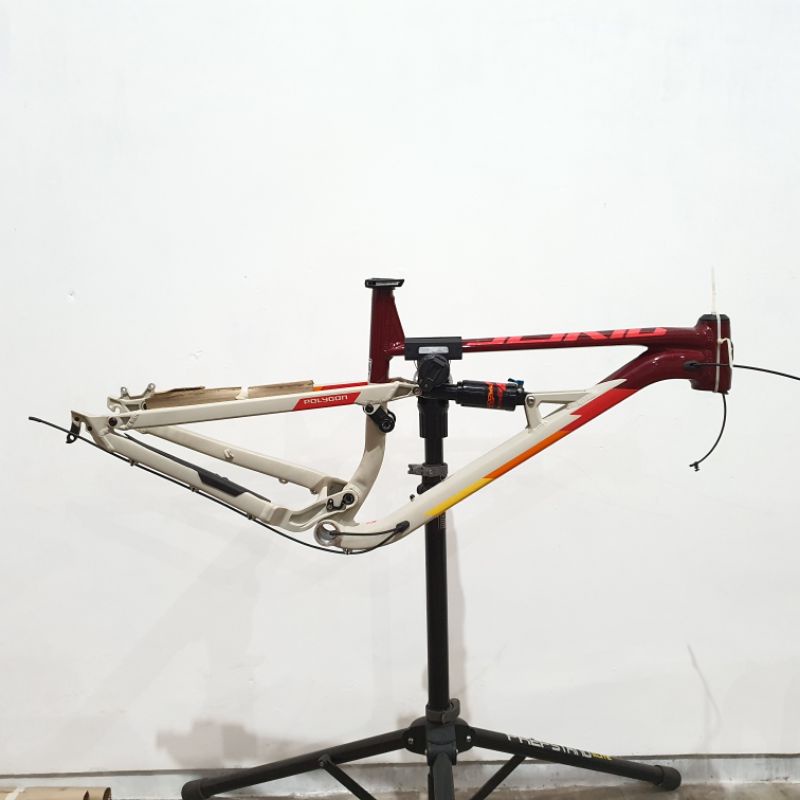 Jual Frame Set Polygon Siskiu D5 New Terbaru | Shopee Indonesia