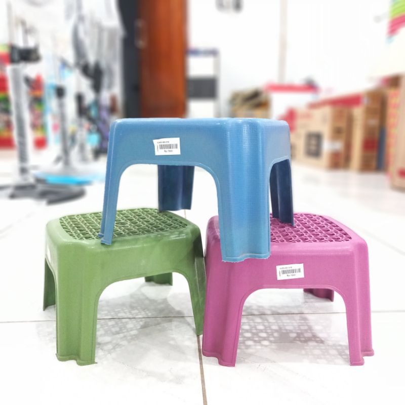 Jual KURSI MINI/KURSI JONGKOK MINI | Shopee Indonesia