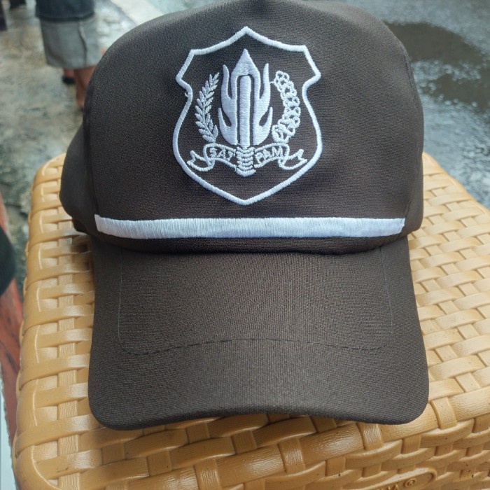 Jual Univ Topi Satpam Coklat Larici | Shopee Indonesia