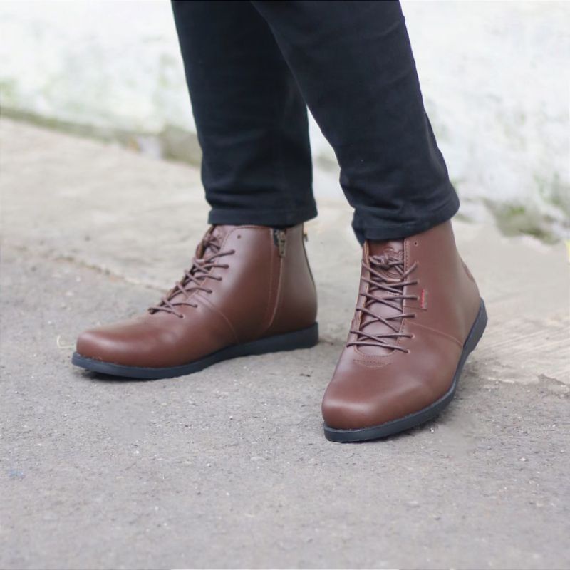 Jual SULTAN FOOTWEAR - Oliver Brads Brown | Sepatu Boots Zipper Kulit ...