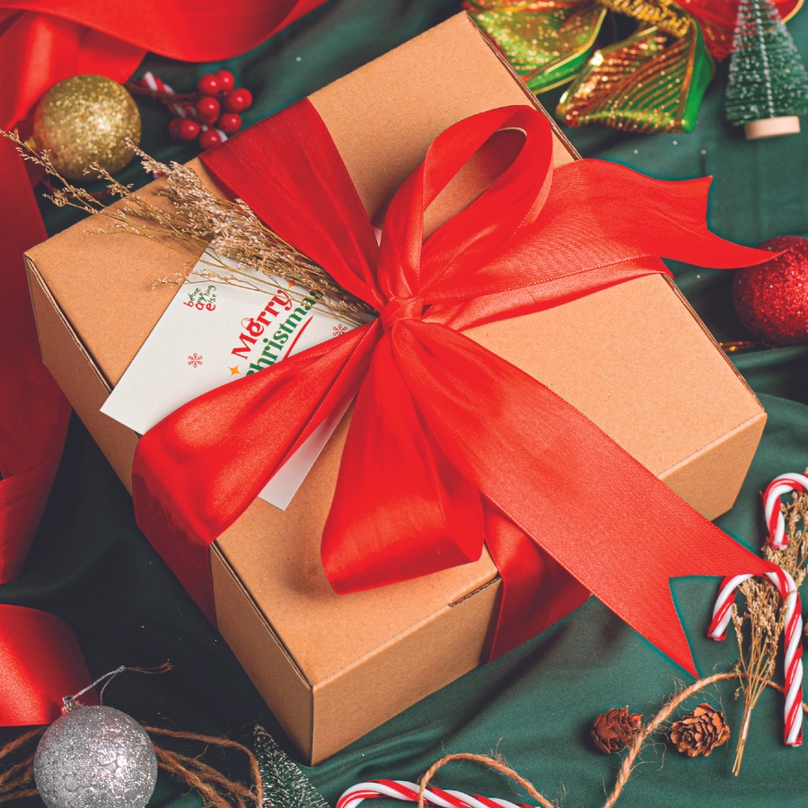 Jual Christmas Hampers / Gift Box / Kado / Hampers Natal - Cheer Set ...