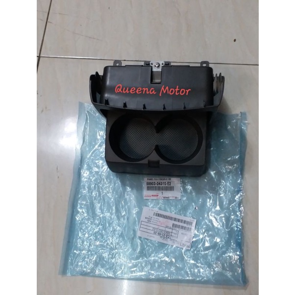 Jual panel tempat minum console box belakang fortuner original warna ...