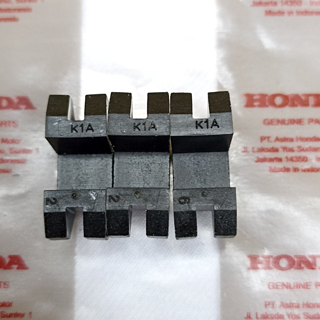 Jual slider sleeder piece slide klip roller honda beat led genio scoopy beat street led original ...