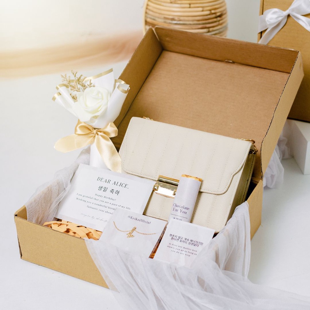 Jual Hampers Tas Cewek | Kado Jam Dompet Tas Kalung Coklat Hitam Cream ...