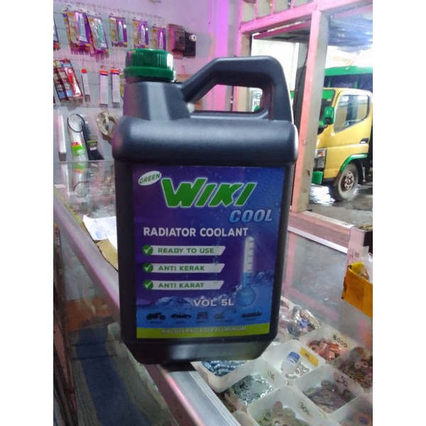 Jual Air radiator coolant hijau dan merah kemasan 5liter merk wiki ...