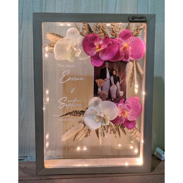 Jual frame/pigura/ bingkai kado unik figura box 3D dried flower (bunga ...