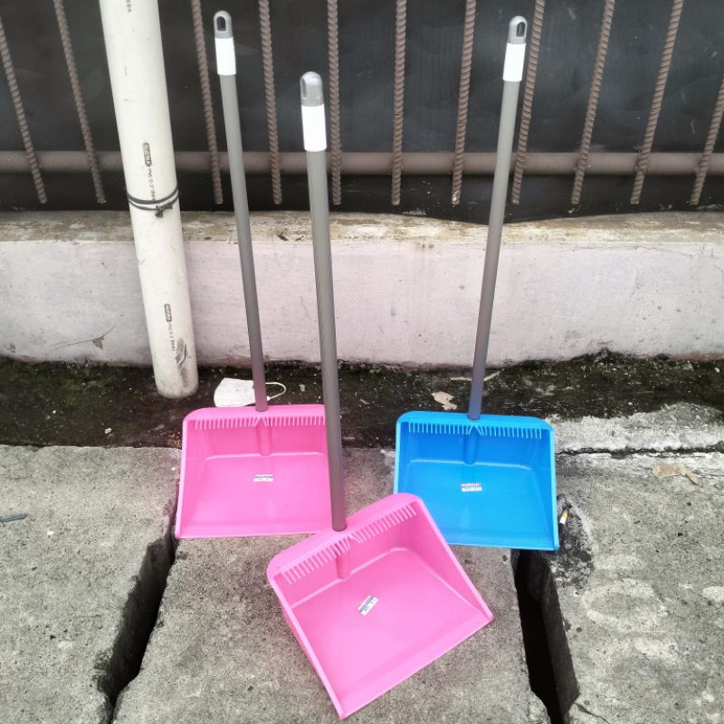 Jual SEROK SAMPAH PLASTIK / PENGKI SISIR NAGOYA | Shopee Indonesia