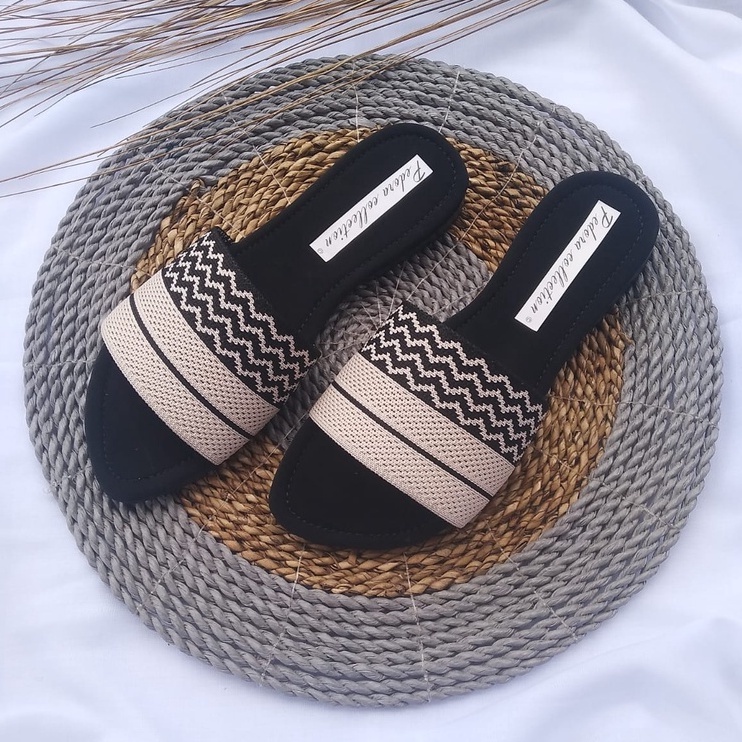 Jual Sendal Wanita Teplek Slide Webing Lembut Motif Zigzag Terbaru Sol ...