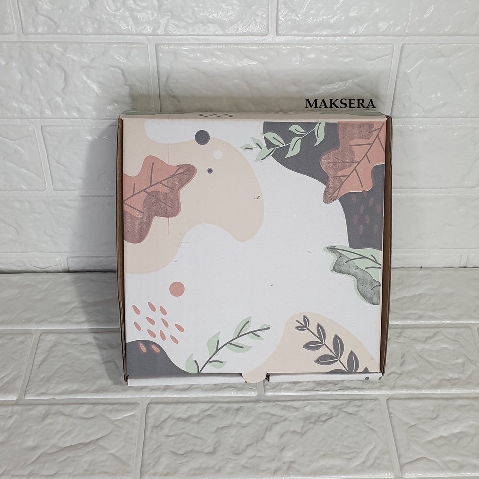 Jual BOX 20x20x7 - KARDUS PACKING / HAMPERS / KARDUS KEMASAN / KARDUS ...