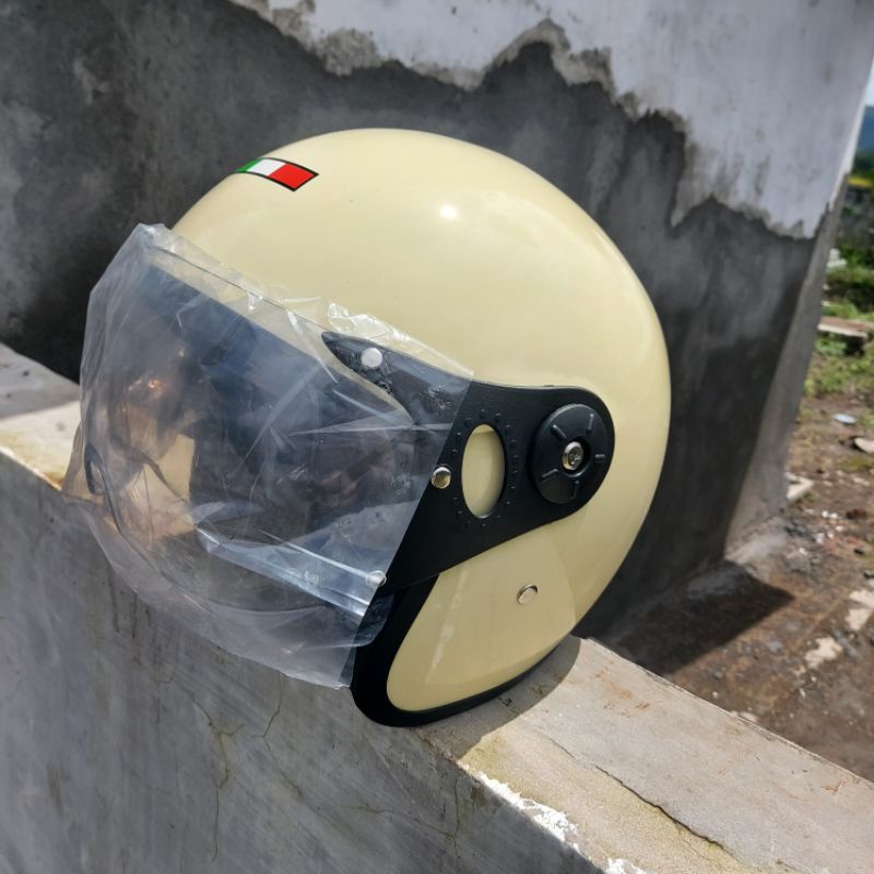 Jual Helm Retro Scoopy Cream | Shopee Indonesia