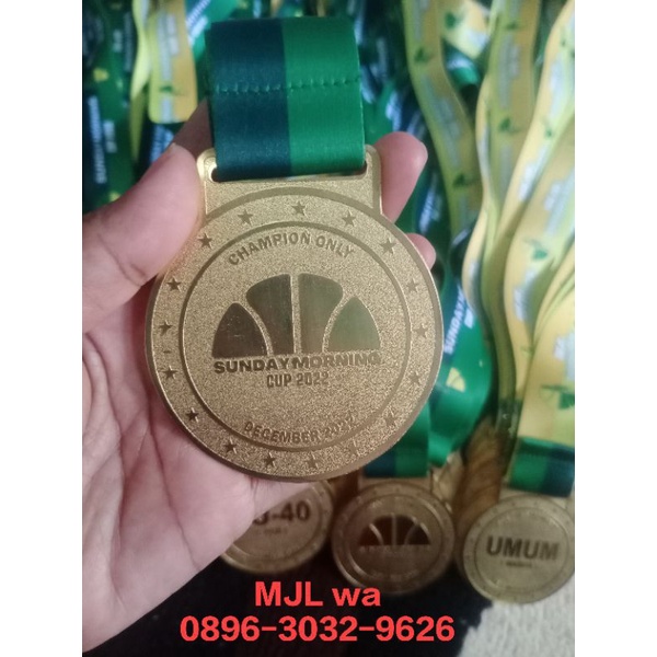 Jual medali wisuda+pita custom/medali custom/medali event | Shopee Indonesia