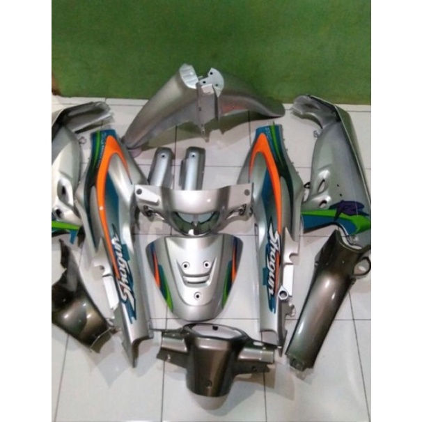 Jual cover bodi halus shogun new shogun r shogun 110 tahun 2001-2003 ...