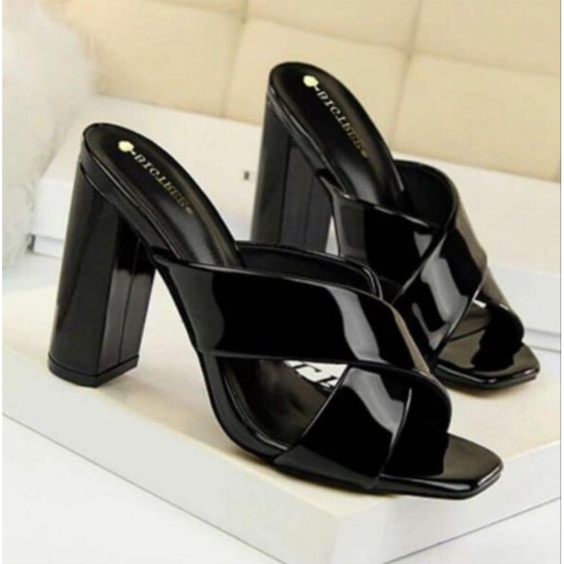 Jual VICTORIA HEELS SANDAL SELOP KEBAYA HITAM | Shopee Indonesia