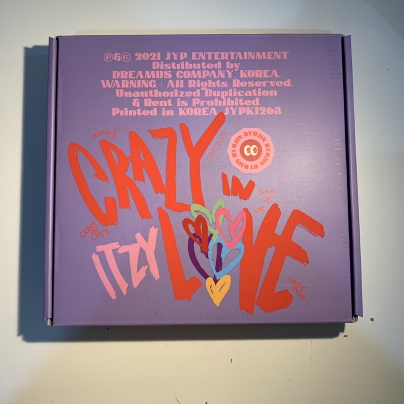 Jual ITZY CRAZY IN LOVE RYUJIN VER ALBUM ONLY + YEJI STANDEE RYUJIN ...