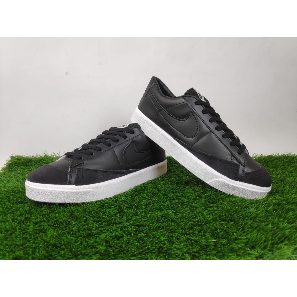 Jual Sepatu Blazer Mid 77 Vintage White Low Full black | Shopee Indonesia