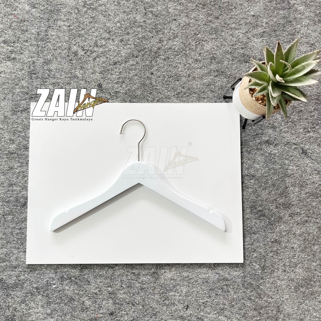 Jual HANGER KAYU ANAK PUTIH TANPA PALANG | Shopee Indonesia