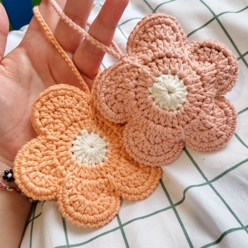 Jual Handmade tws, coin crochet flower pouch // Dompet earphone, tws ...