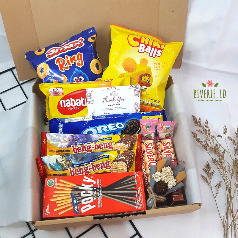 Jual HAMPERS BUCKET BUNGA MINI SNACK BOX HADIAH ULANGTAHUN WISUDA IDUL ...
