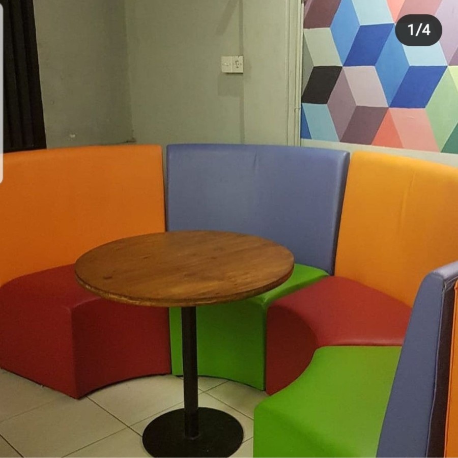 Jual sofa bulat + meja (ex.cafe) | Shopee Indonesia