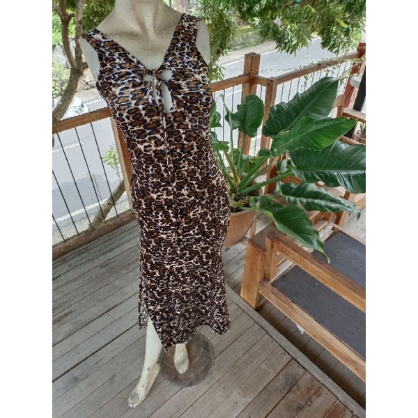 Jual velvet long dress bludru macan | Shopee Indonesia