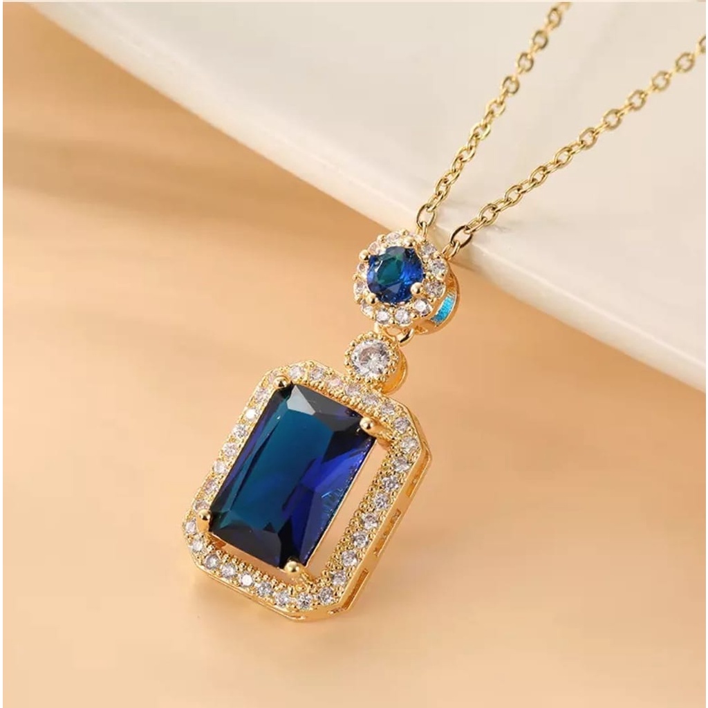 Jual Kalung Titanium Wanita Liontin Kotak Permata Biru Merah dan Hijau ...