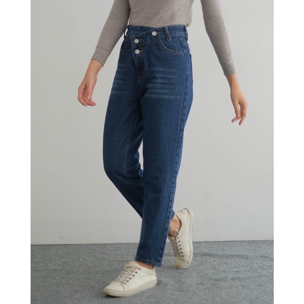 Jual Myrubylicious GIRAVI DENIM PANTS A999 | Shopee Indonesia