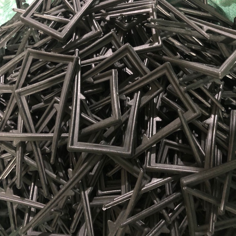 Jual 1kg - Pasak Penjepit Mulsa / Sujen / Tusuk Plastik Mulsa 9cm x 5cm ...