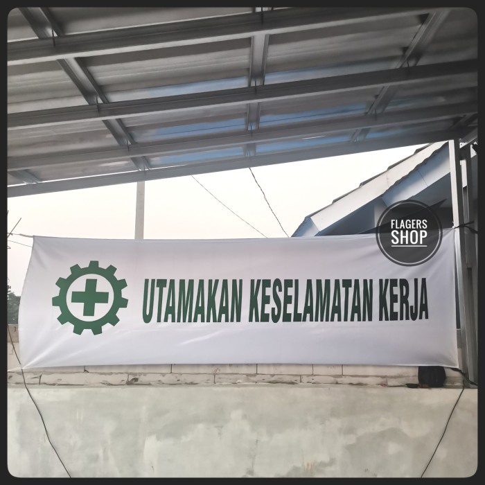 Jual Safety Helmet Spanduk Keselamatan/Spanduk K3 1X3 Meter | Shopee ...