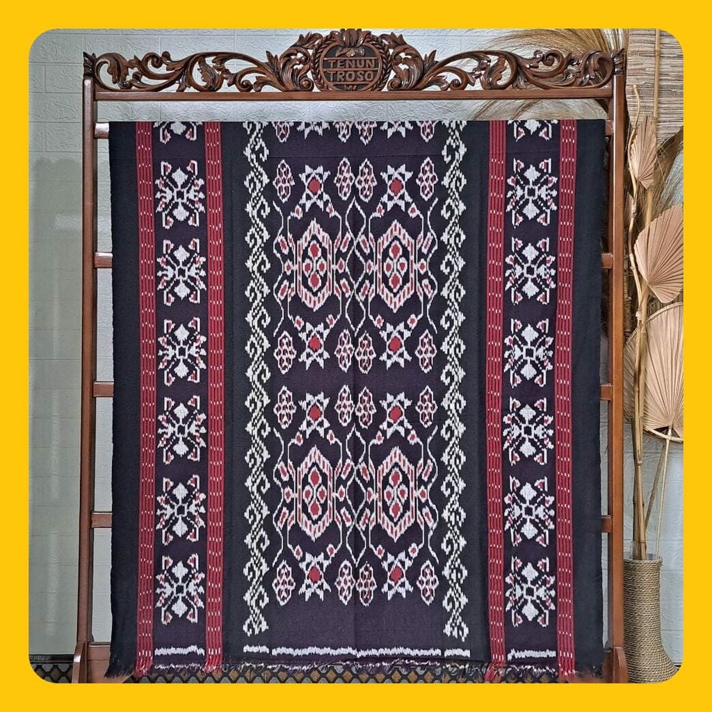 Jual Kain tenun warna hitam merah motif kepiting tenunan troso jepara ...