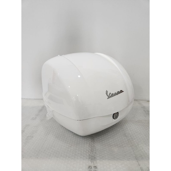 Jual Top Box White Vespa GTS Original (incld backrest) | Shopee Indonesia