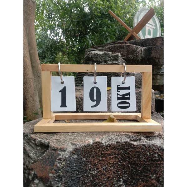 Jual kalender kekinian aestethic | Shopee Indonesia