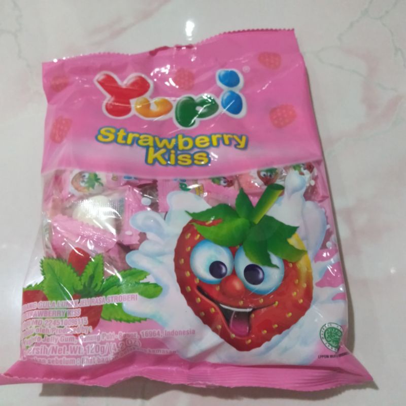 Jual Permen Yupi Strawberry Kiss 1 pack | Shopee Indonesia
