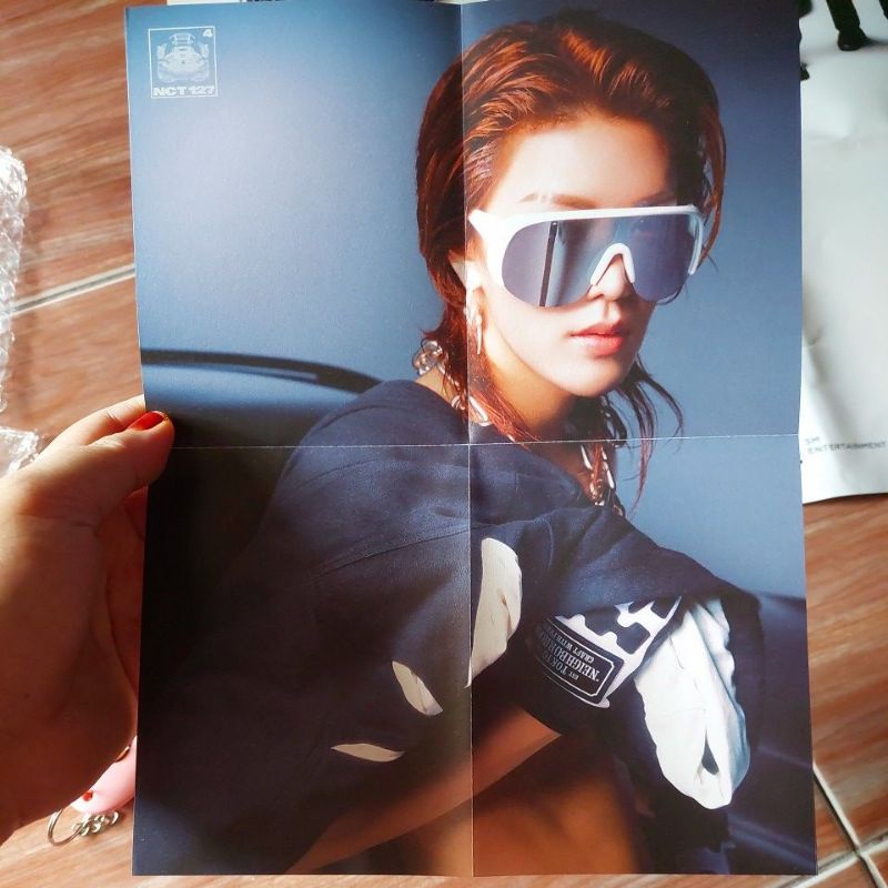 Jual folded poster yuta album 2baddies digipack | Shopee Indonesia