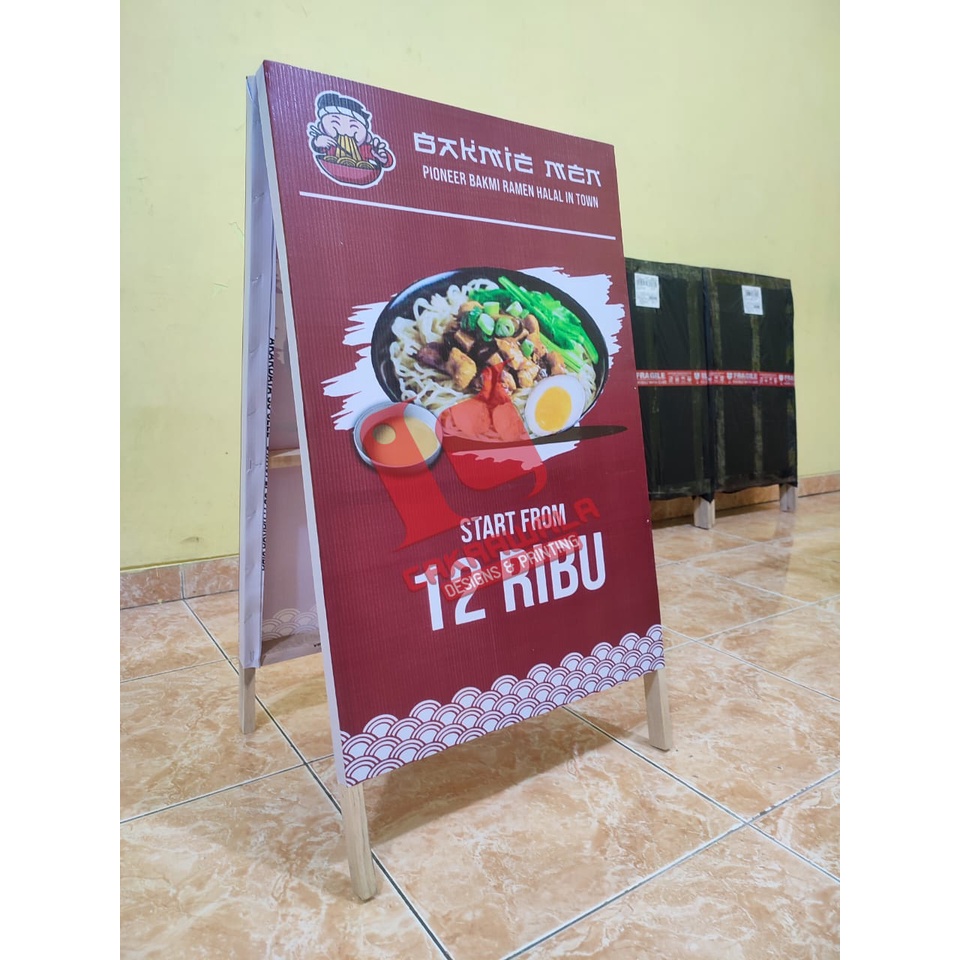 Jual STAND BANNER KAYU UKURAN 50 X 85 - A BANNER KAYU - STANDING BANNER ...