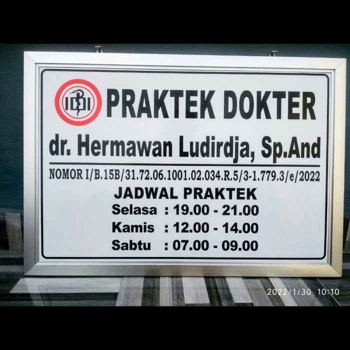 Jual Papan Papan Nama Akrilik Plang Bidan / Plang Dokter 60X80 + Lis ...