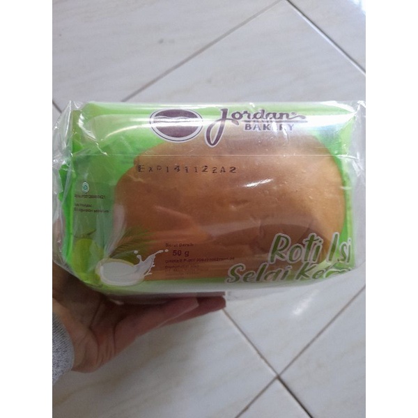 Jual roti kelapa jordan/roti sisir/roti rasa kelapa/roti selai/kue ...