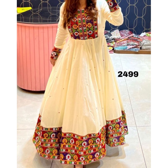 Jual GAMTHI STYLE GOWN (GUJARATI STYLE BORDIR). | Shopee Indonesia