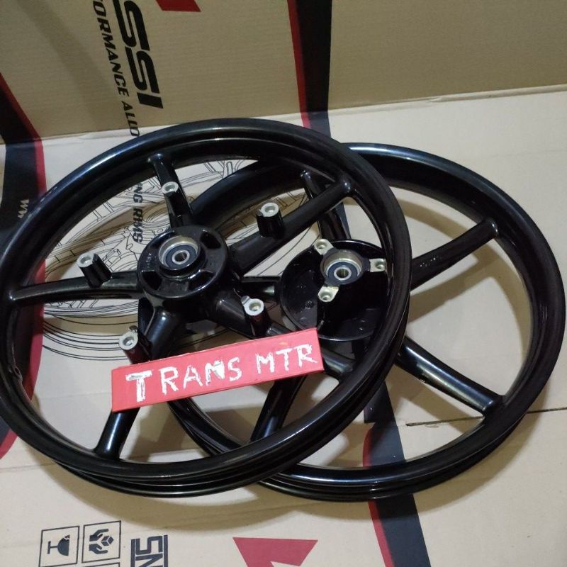 Jual velg racing satria fu 150 injeksi dan karbu cocok HARGA SEPASANG ...