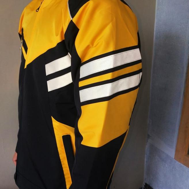 Jual jaket motor turing kuning maxim - Kuning, M | Shopee Indonesia