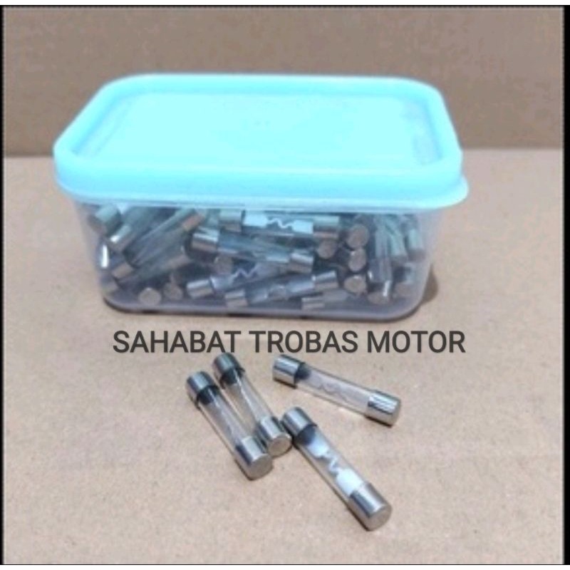 Jual Fuse Sekring Sekering Skring Kaca Botol Tabung 15 A (6x30Mm ...