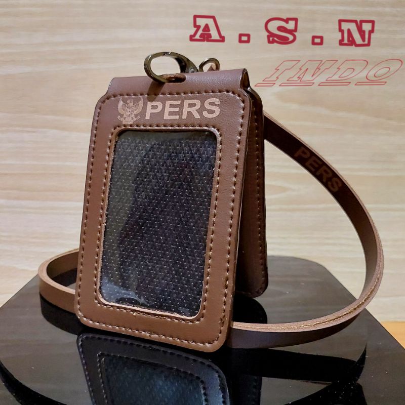 Jual Id Card Kulit Lipat Magnet PERS Id Card Kulit PERS Lipat | Shopee ...