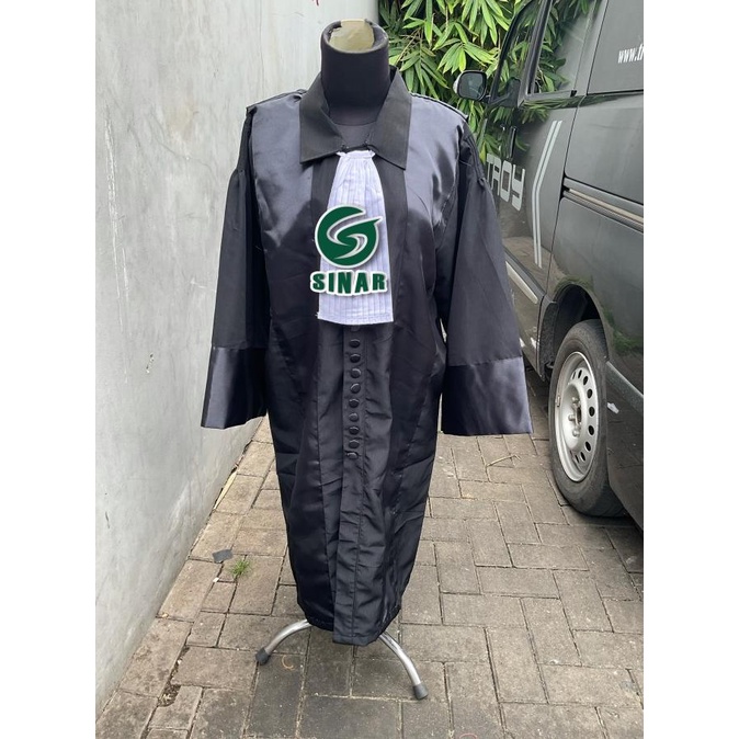 Jual Toga Advokat Atau Toga Pengacara Bahan Twist Kombinasi Satin ...