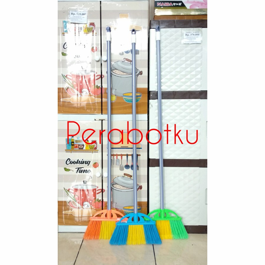 Jual Sapu Nilon Taiwan Dragon / Sapu Injuk Nylon Plastik Gagang Panjang ...