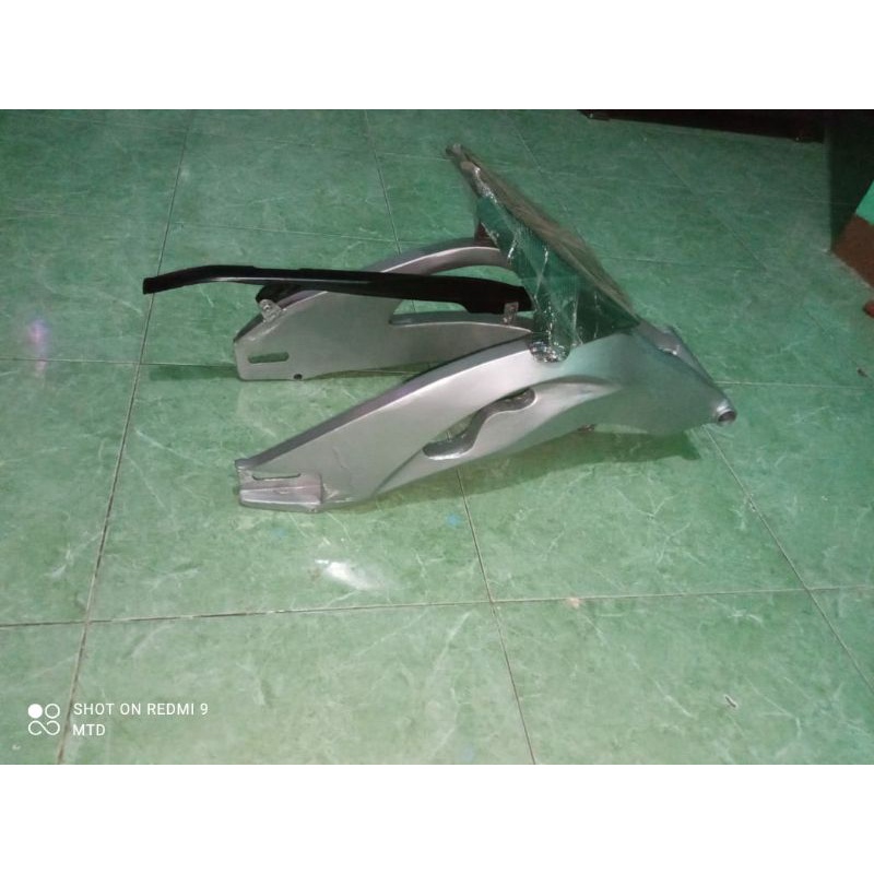 Jual swing arm model moge CBR 1000RR untuk Yamaha Xabre | Shopee Indonesia
