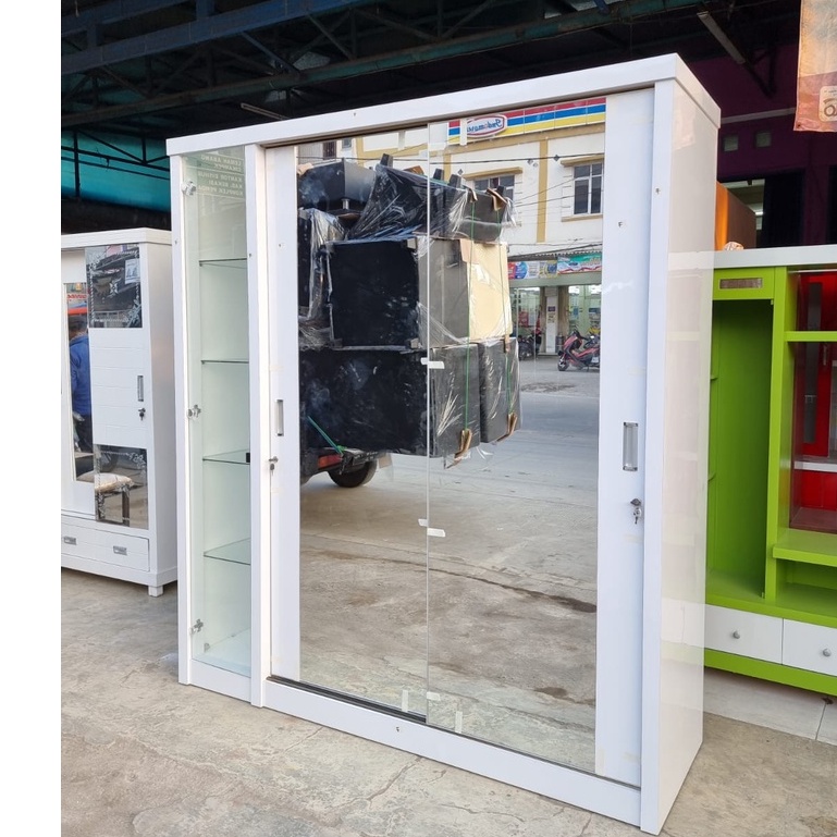 Jual Lemari Pakaian HPL / Lemari Baju dan Pajangan / Display Cabinet ...